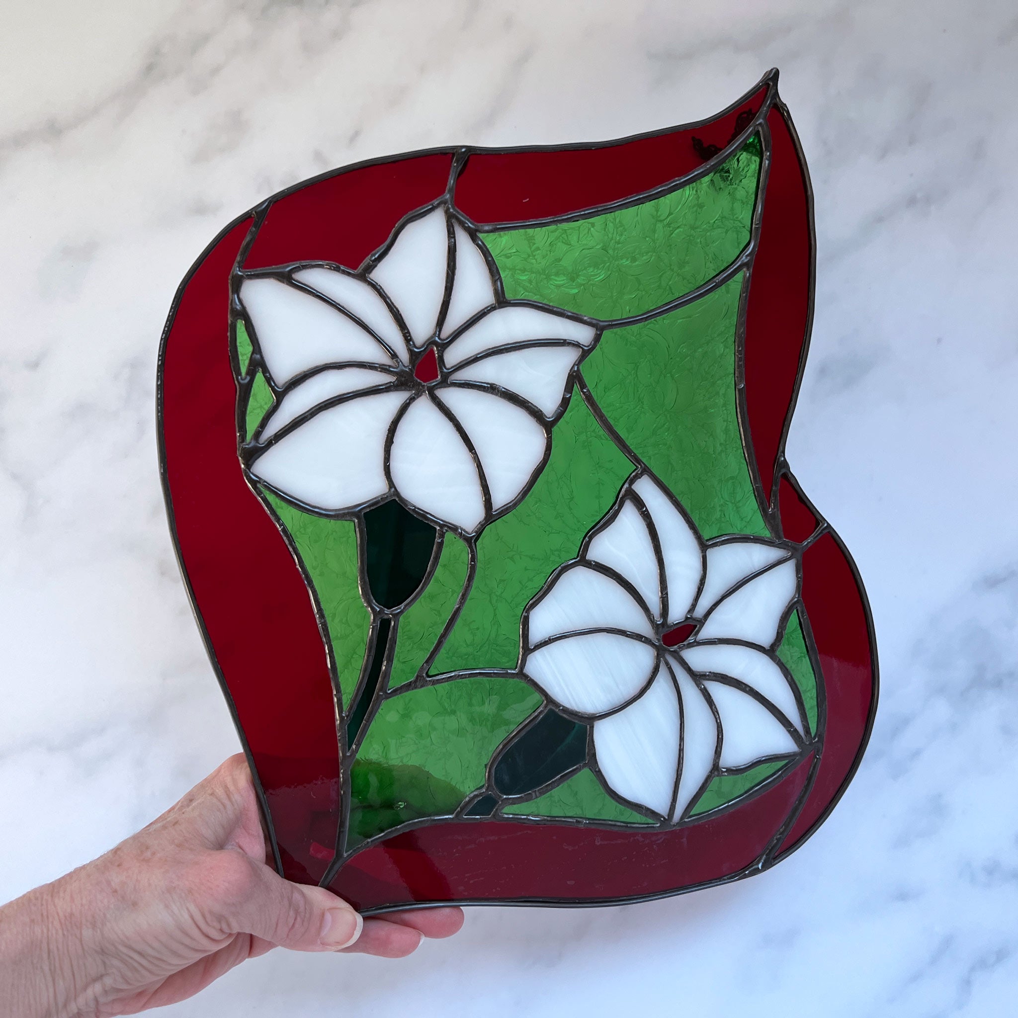 Stained Glass White Amaryllis Flower Panel – Stained Glass Stitcher